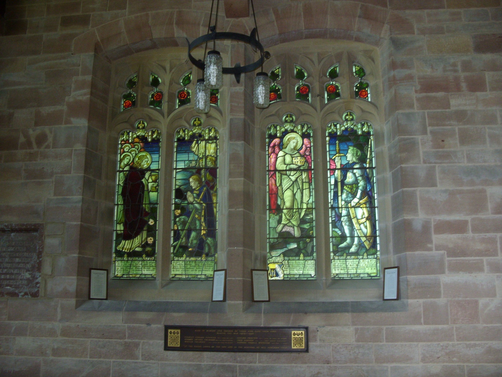 WW1 Window - War Memorials Online