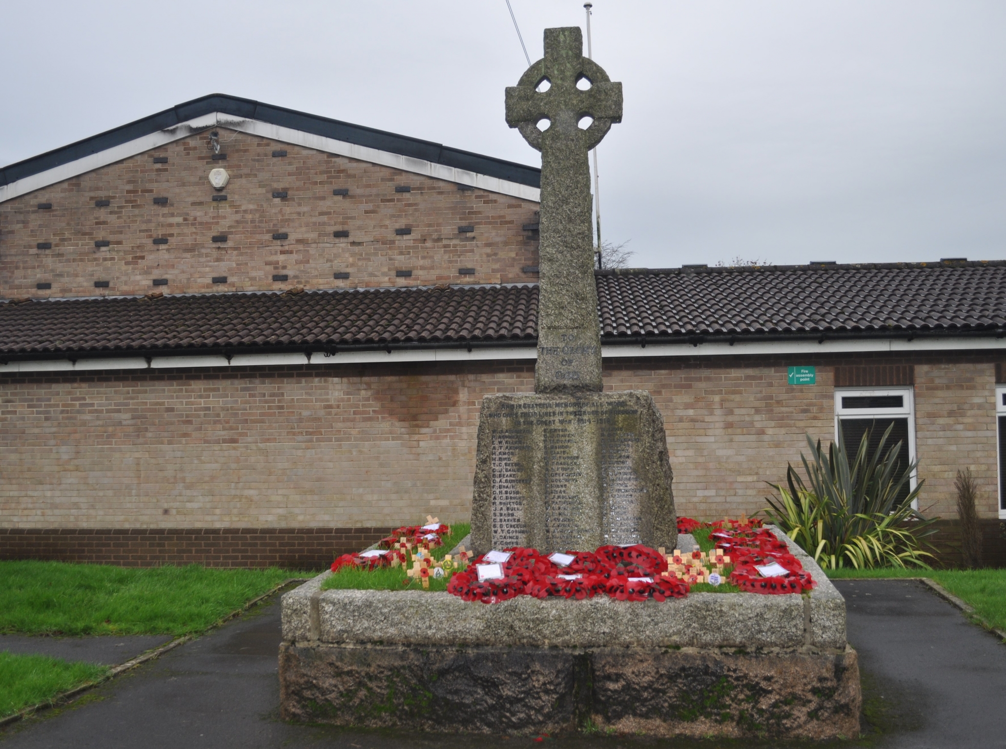 Hanham - War Memorials Online