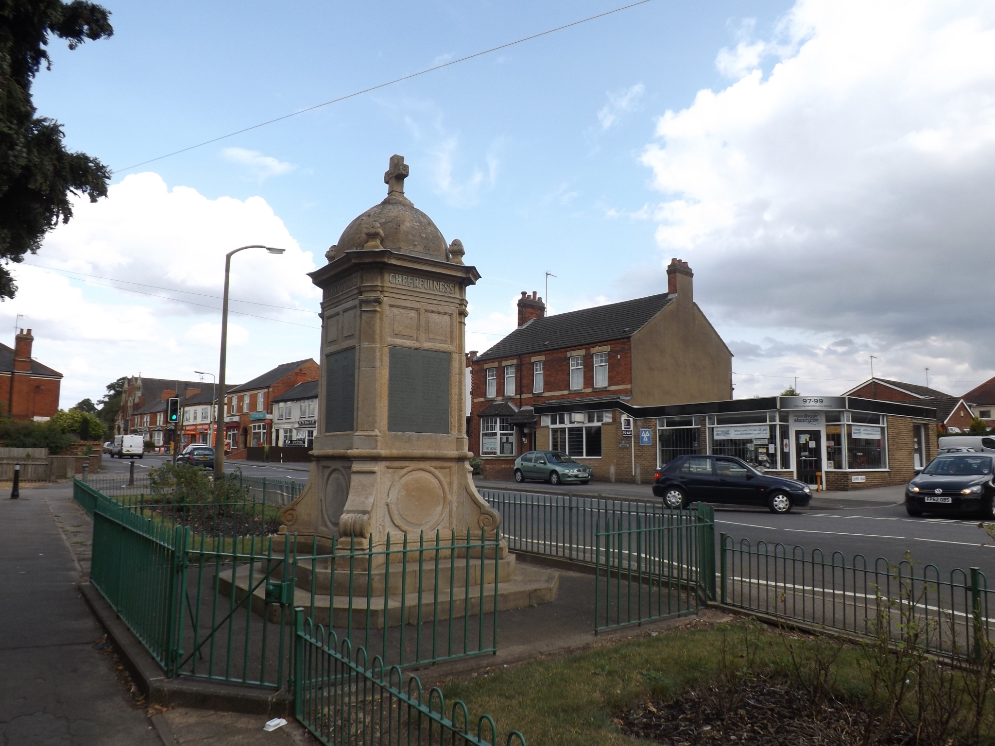 Finedon Cenotaph - War Memorials Online