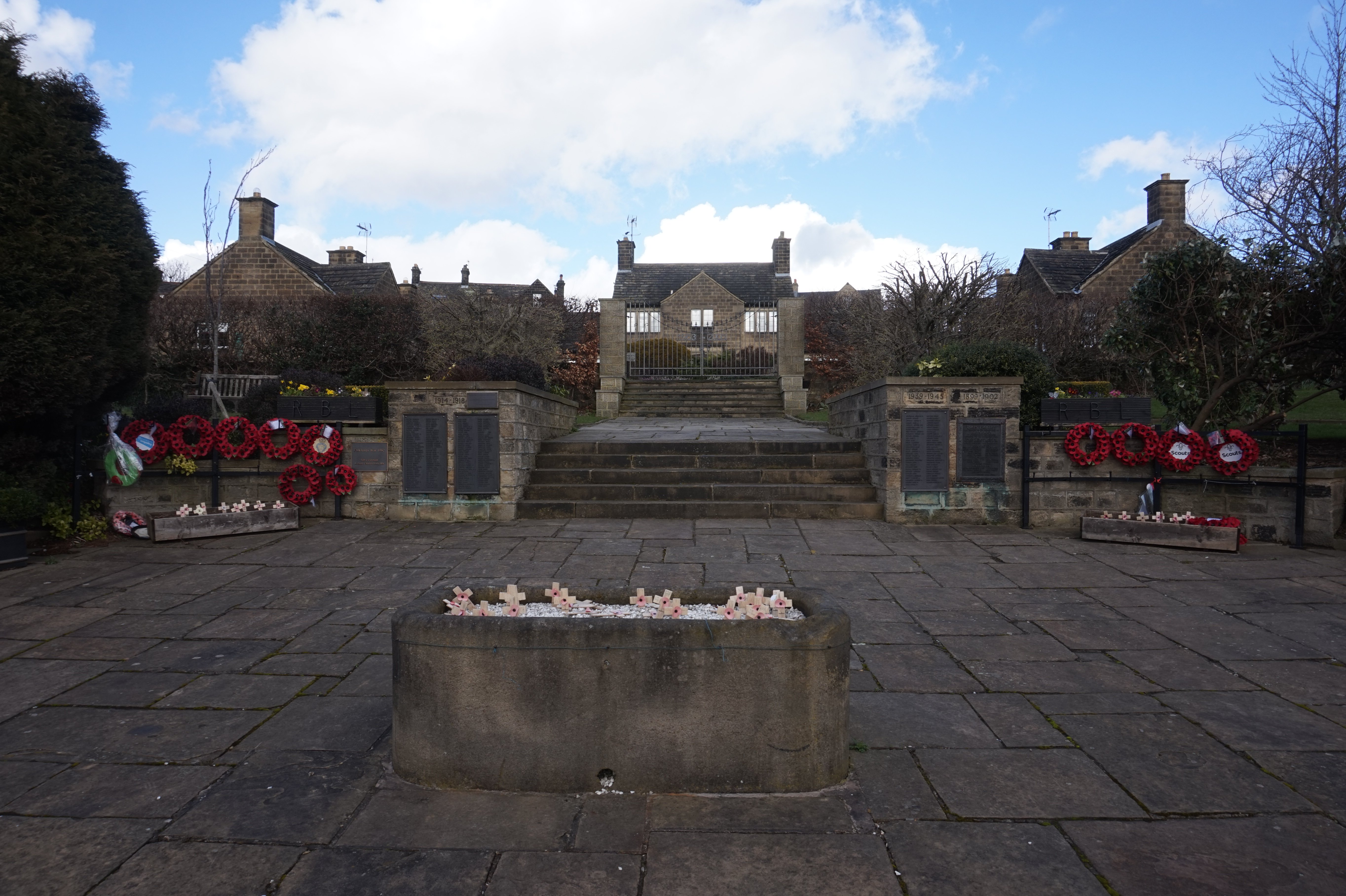 Guiseley - War Memorials Online