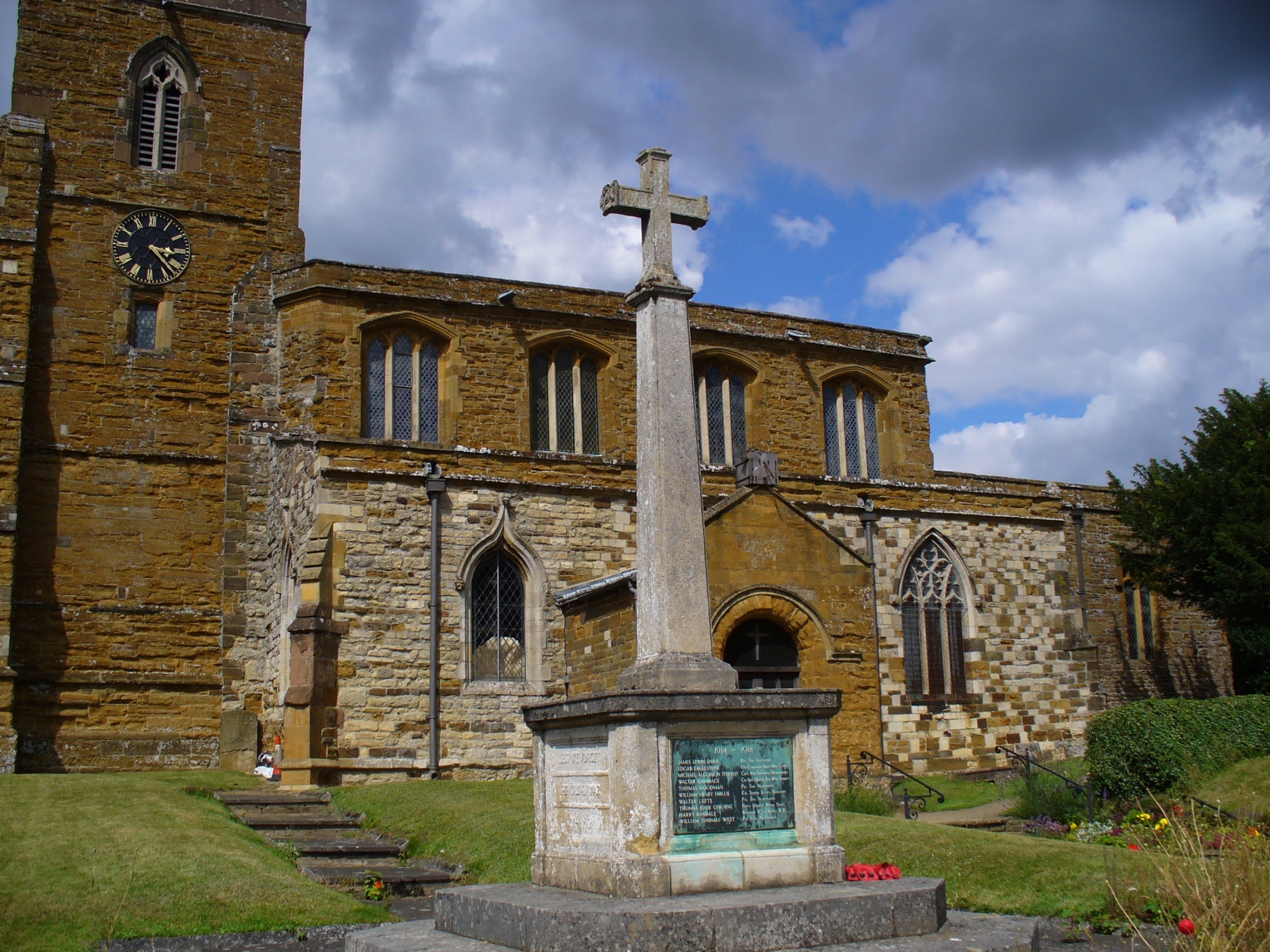 West Haddon War Memorial. - War Memorials Online