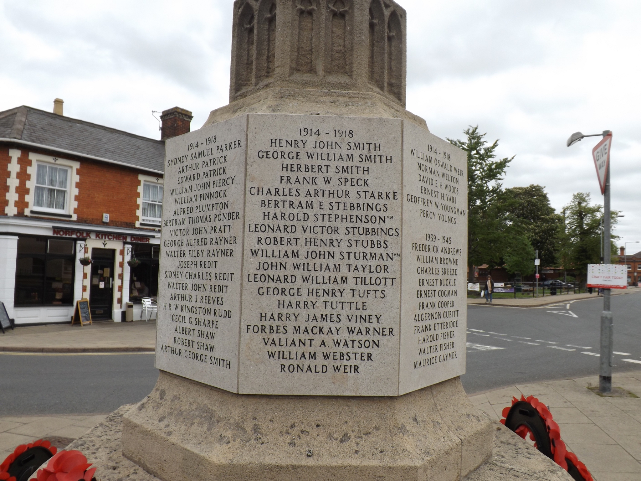 Attleborough Cross - War Memorials Online