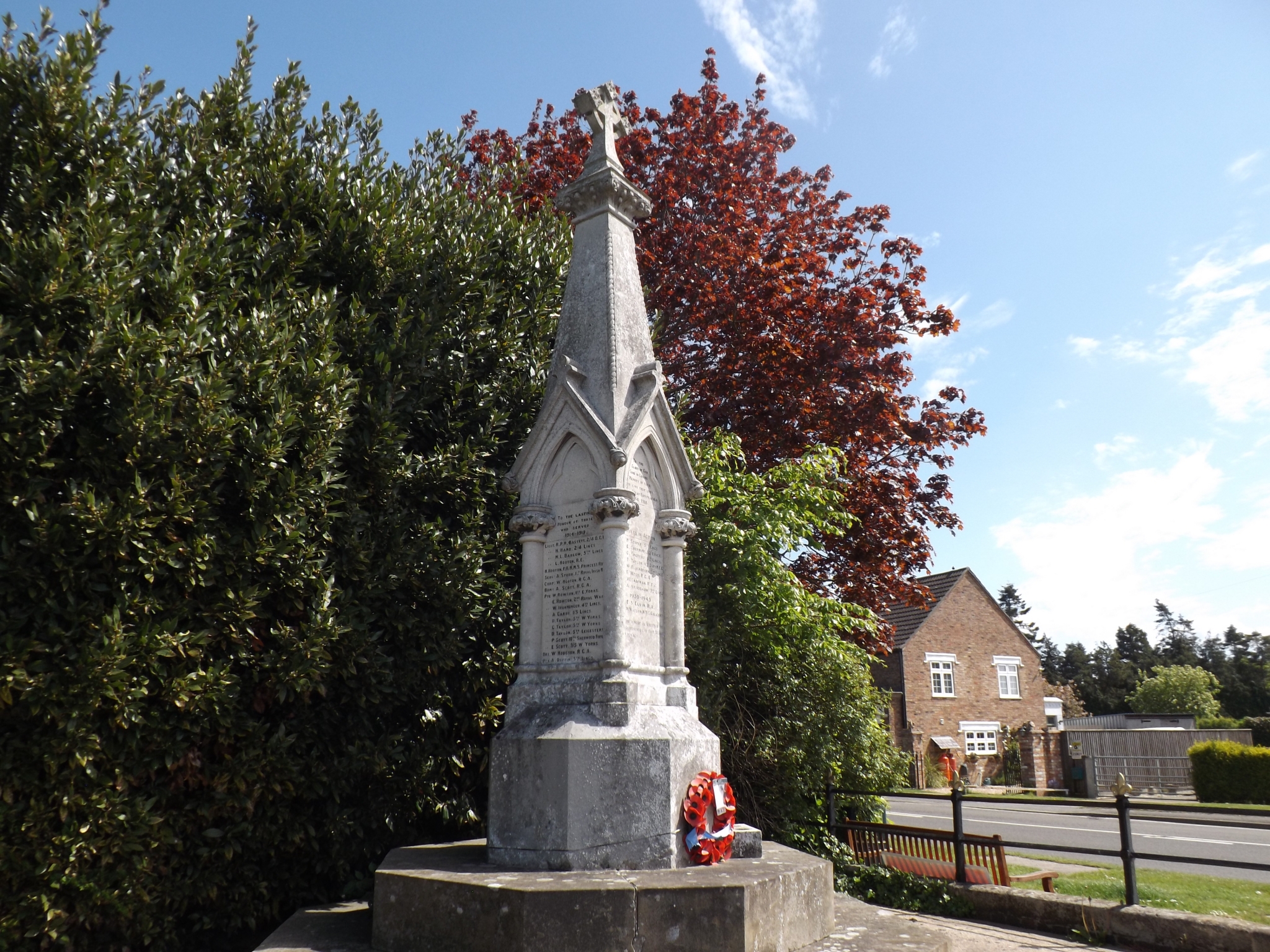 East Kirkby Memorial - War Memorials Online