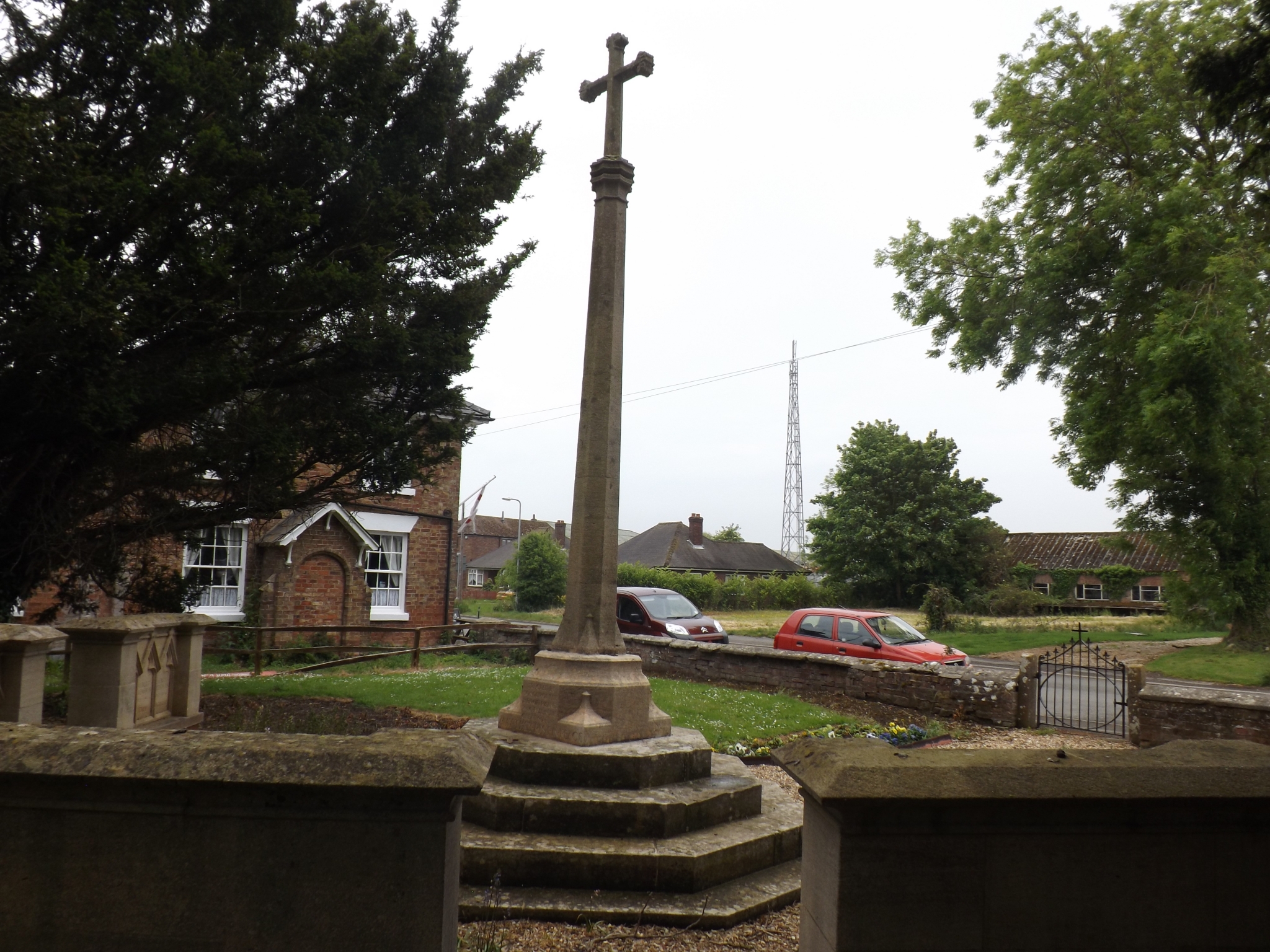 Friskney Cross - War Memorials Online