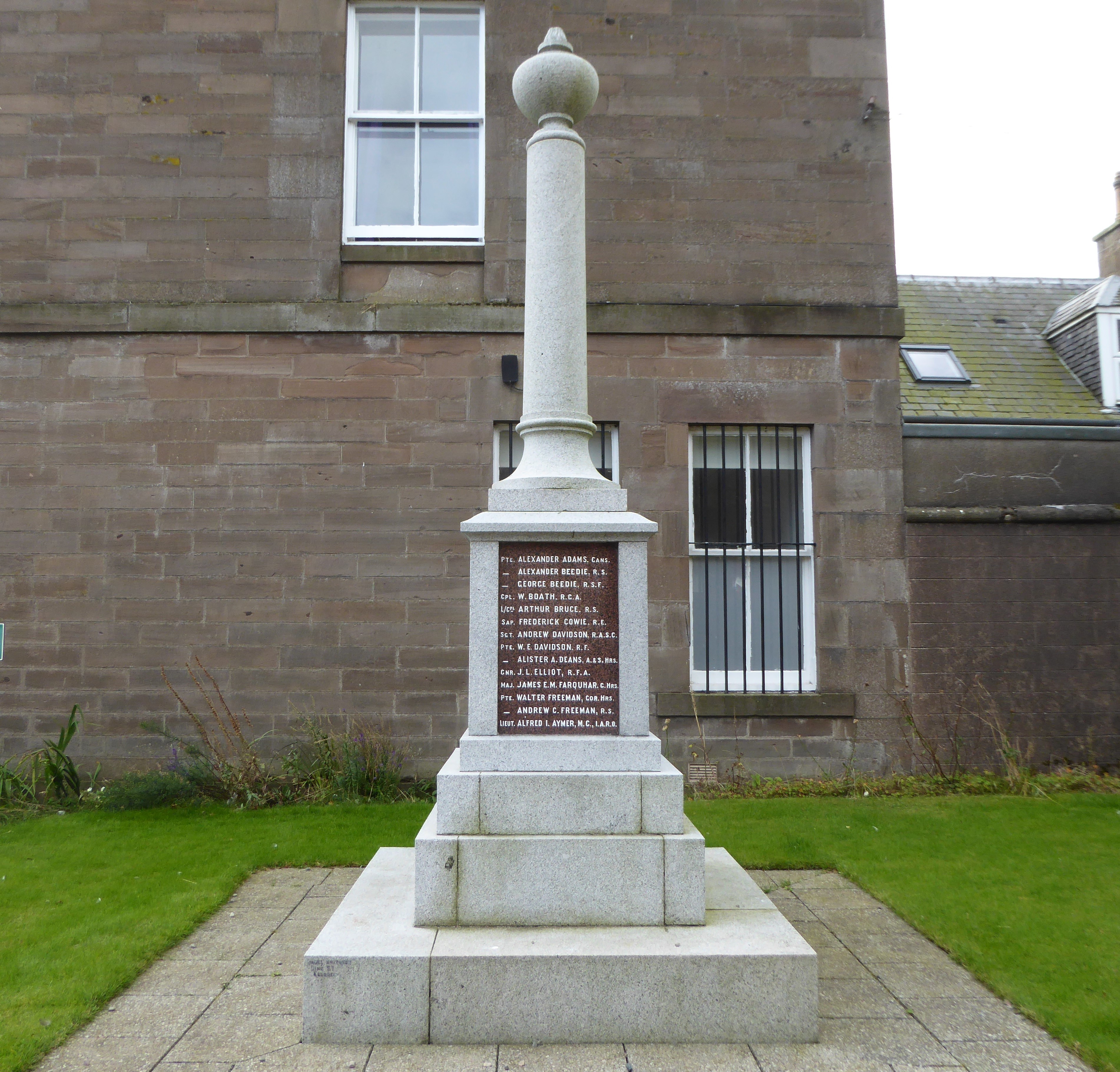 Inverbervie - War Memorials Online