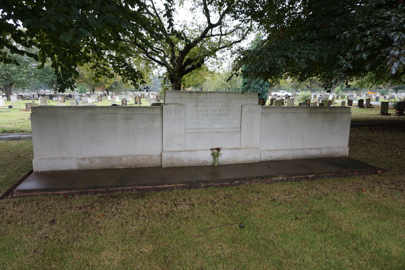 Hull Northern Cemetery Memorial - War Memorials Online