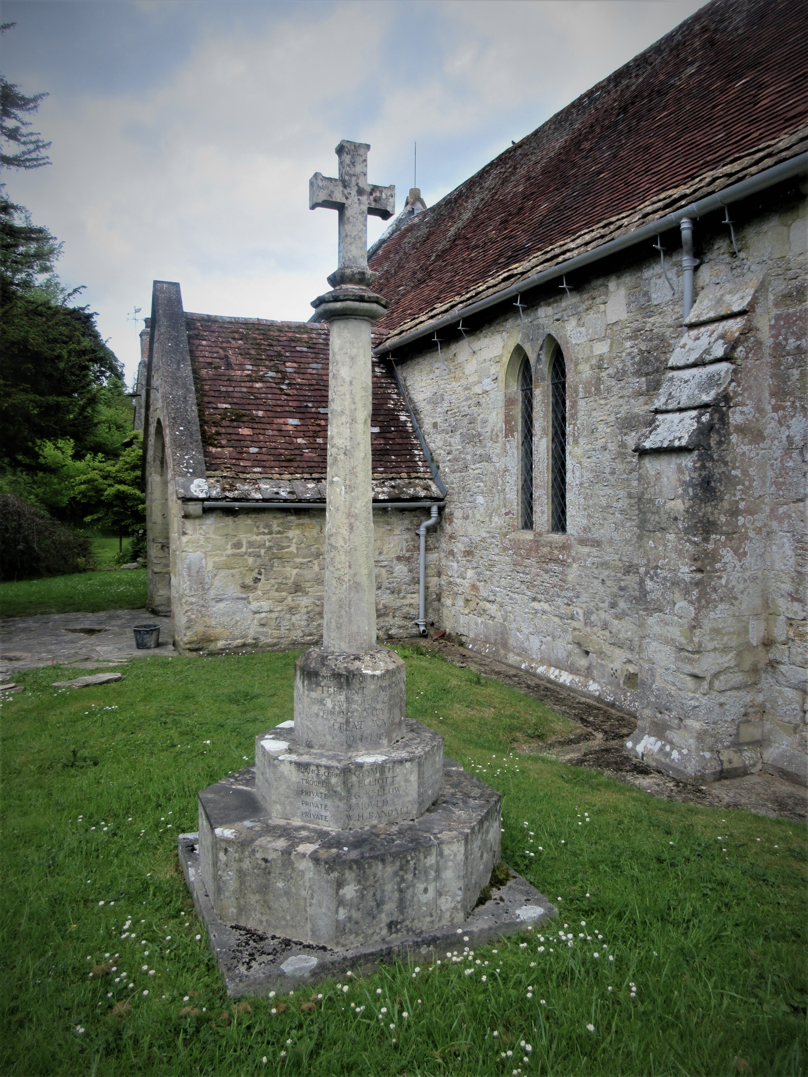Teffont Magna - War Memorials Online