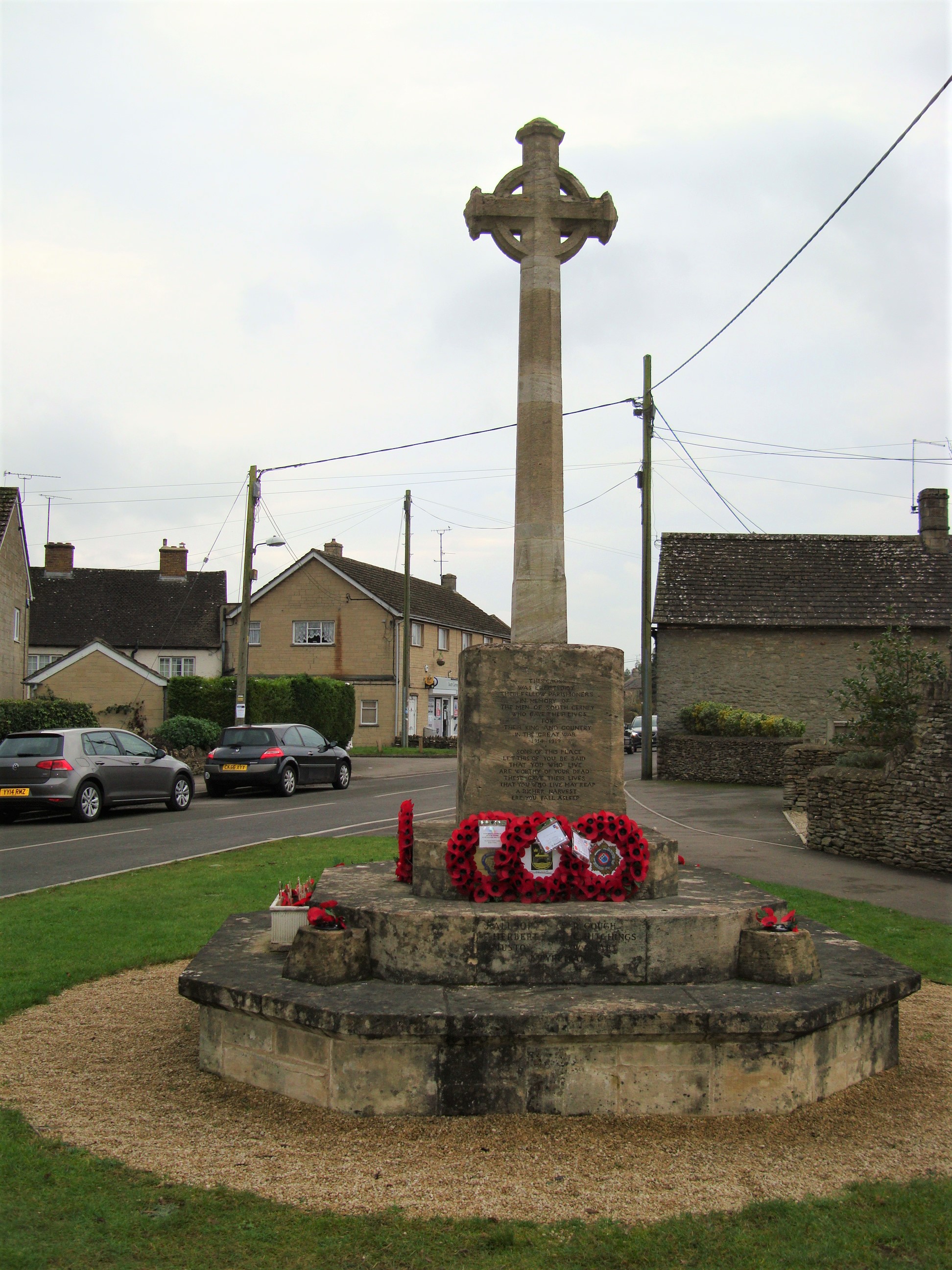 South Cerney - War Memorials Online