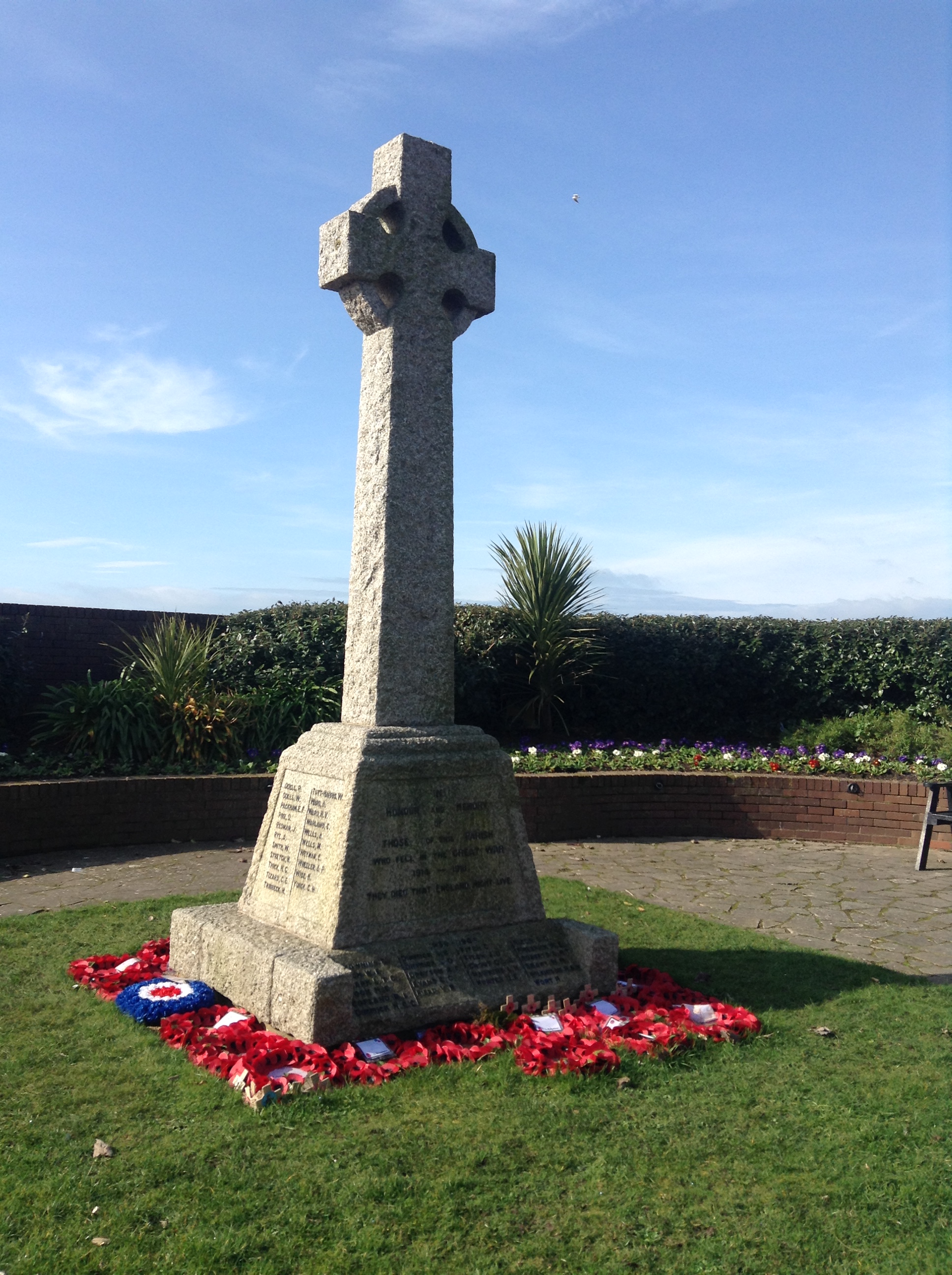 Lee-on-the-Solent - War Memorials Online