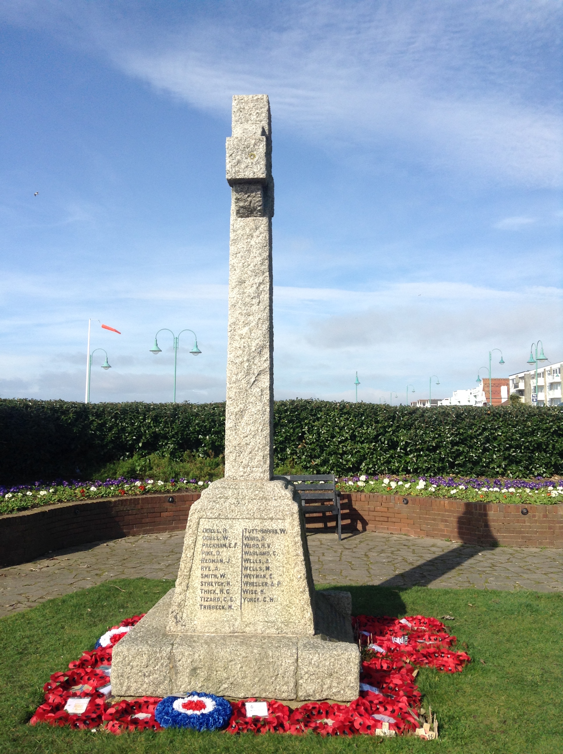 Lee-on-the-Solent - War Memorials Online
