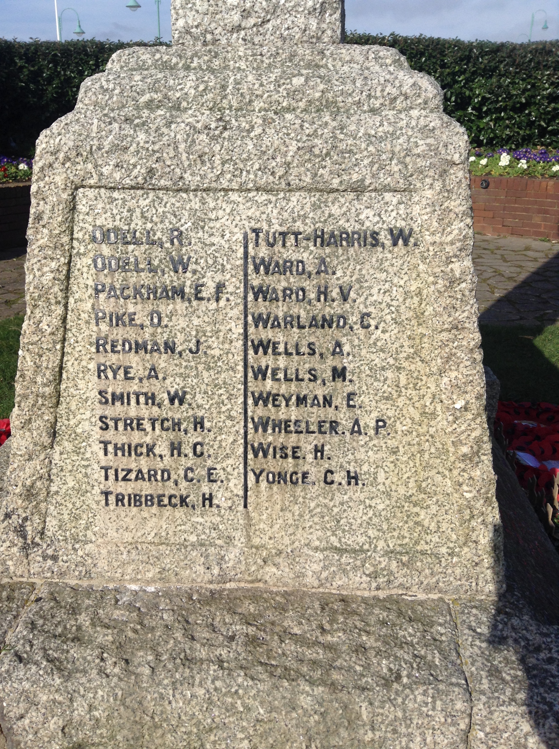 Lee-on-the-Solent - War Memorials Online