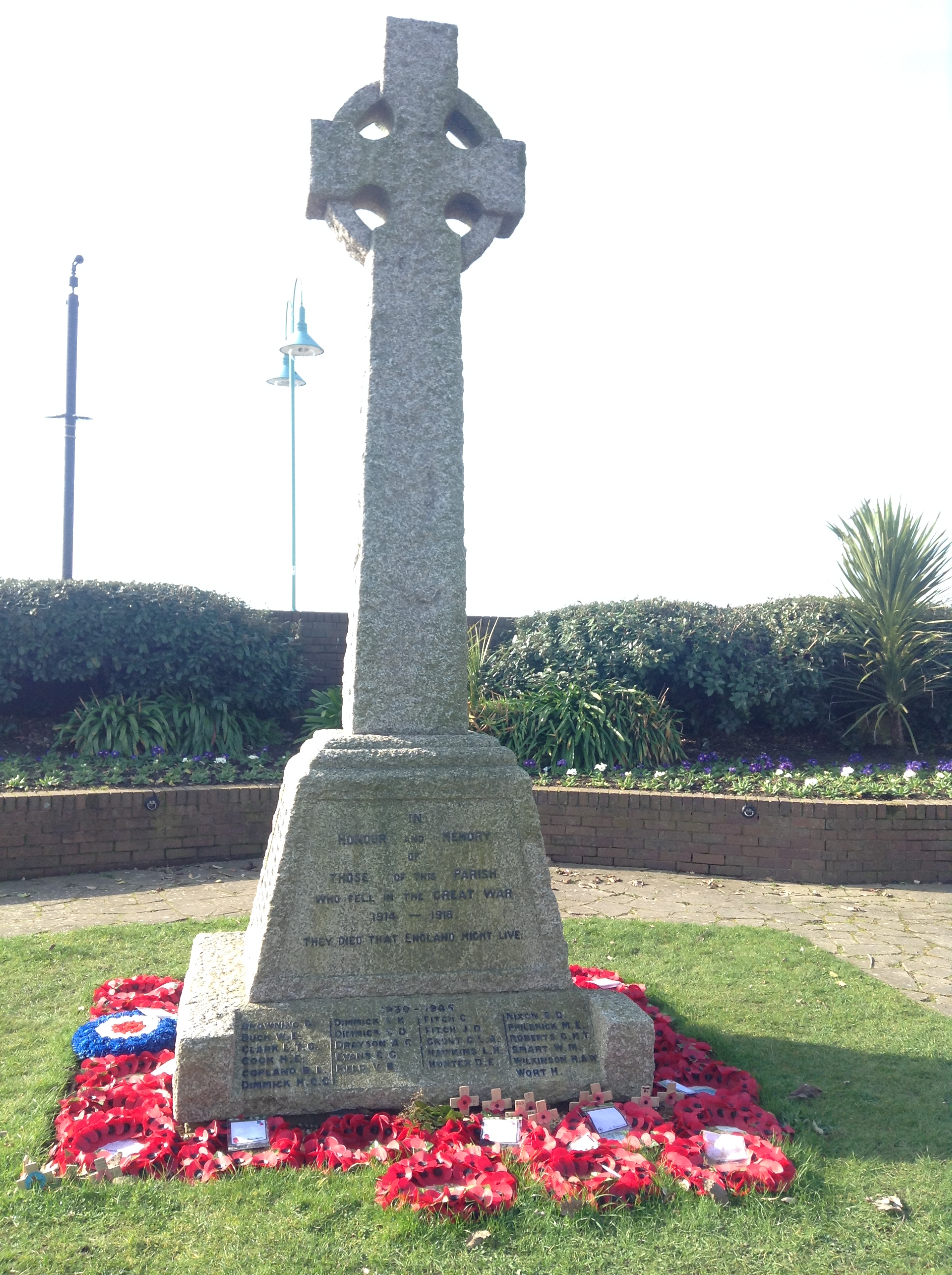 Lee-on-the-Solent - War Memorials Online