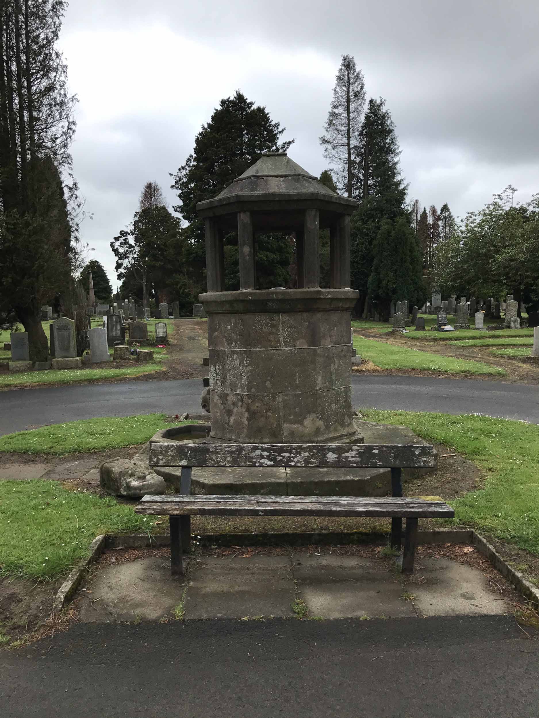 Dumbarton Cemetery - War Memorials Online