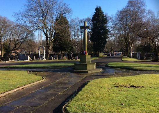 CWGC: Yardley Cemetery Cross and memorial walls