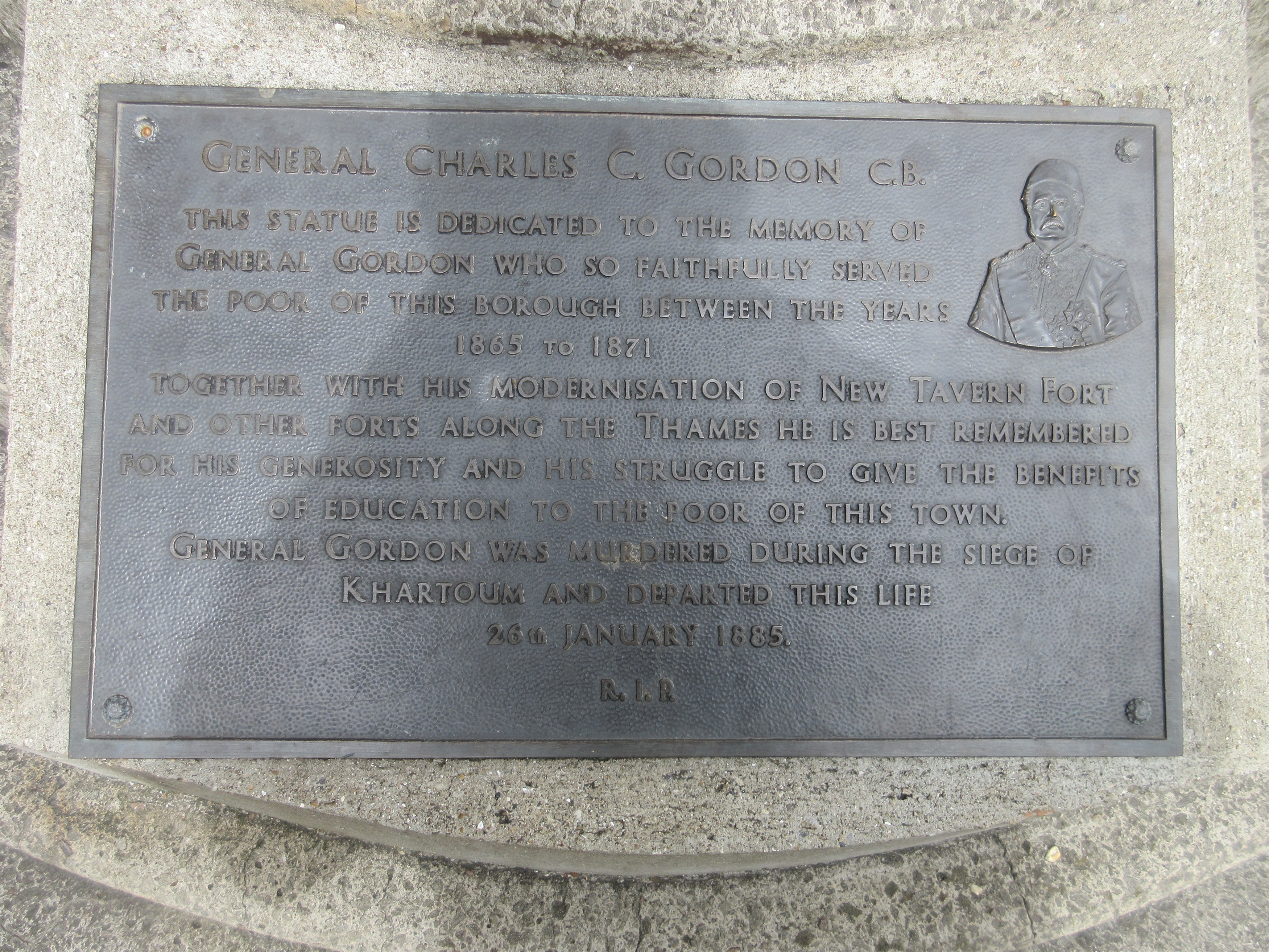 General Charles C Gordon - War Memorials Online