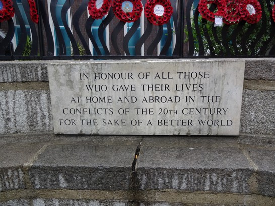 Hounslow War Memorial and Holy Trinity Steps