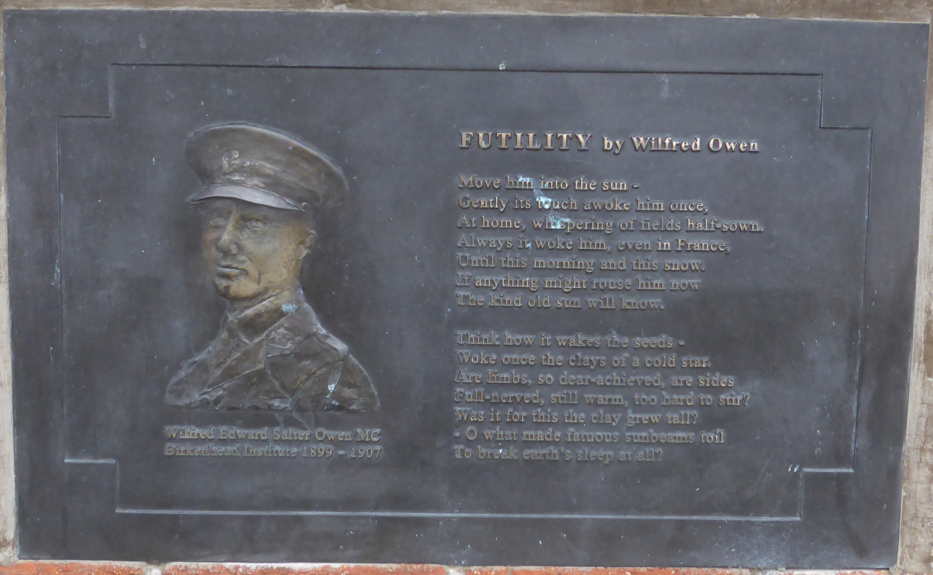 Old Boys of Birkenhead Institute (Futility Statue) - War Memorials Online