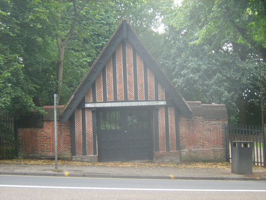 24 Nottingham Cavendish Scout Group/Nottingham Scouts Memorial Gate