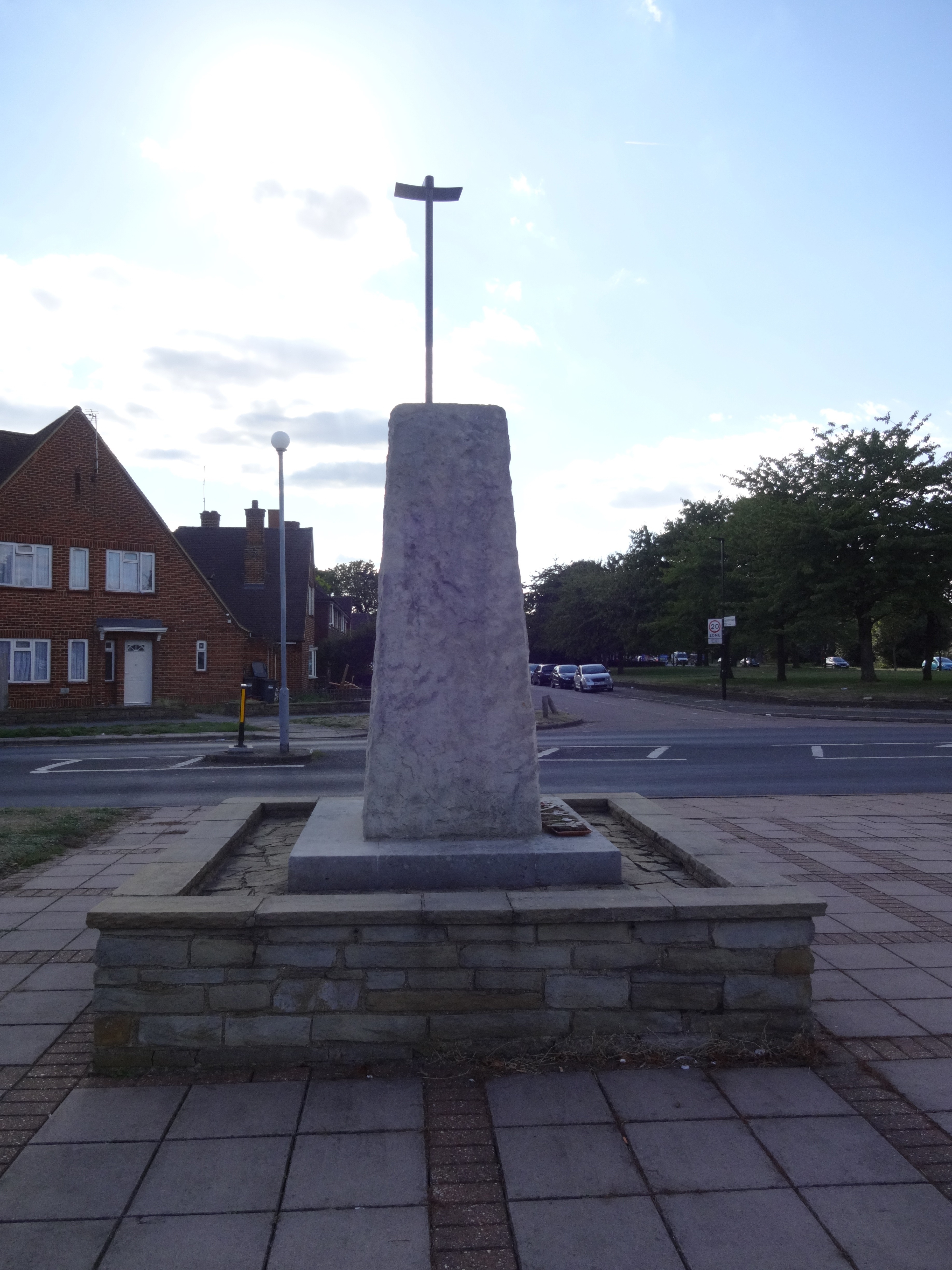East Bedfont - War Memorials Online