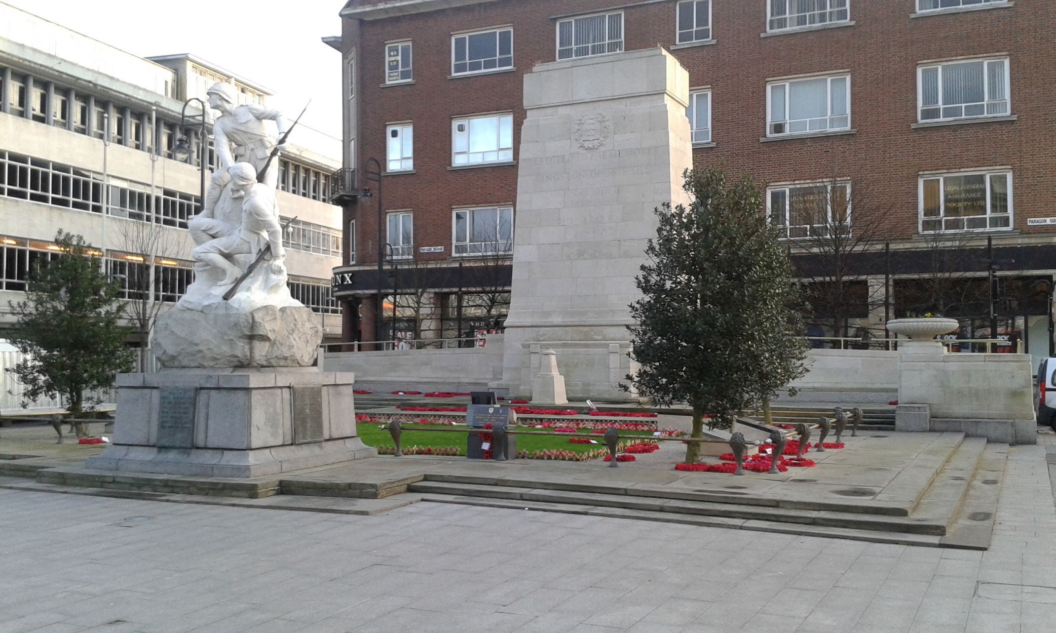 Men of Kingston upon Hull - War Memorials Online