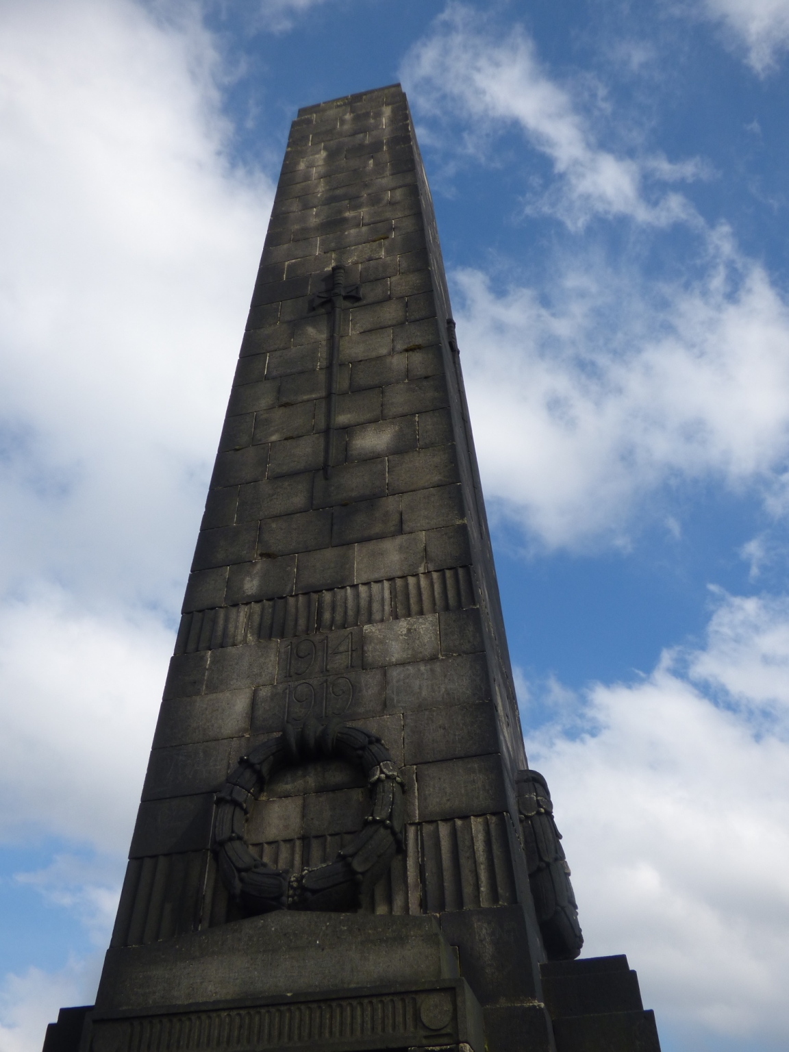 Saddleworth - War Memorials Online